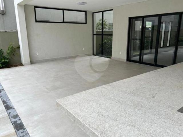 Condomínio com 6 quartos à venda em Vista linda SP