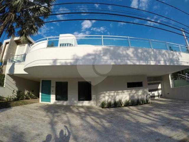Condomínio com 6 quartos à venda em Marambaia SP