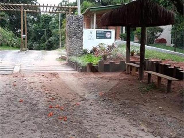 Condomínio com 6 quartos à venda em Portão SP