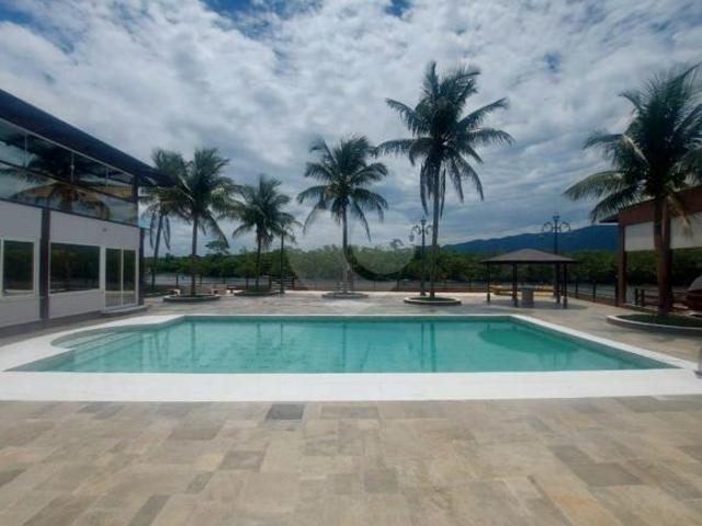 Condomínio com 9 quartos à venda em Balneario praia do perequê SP
