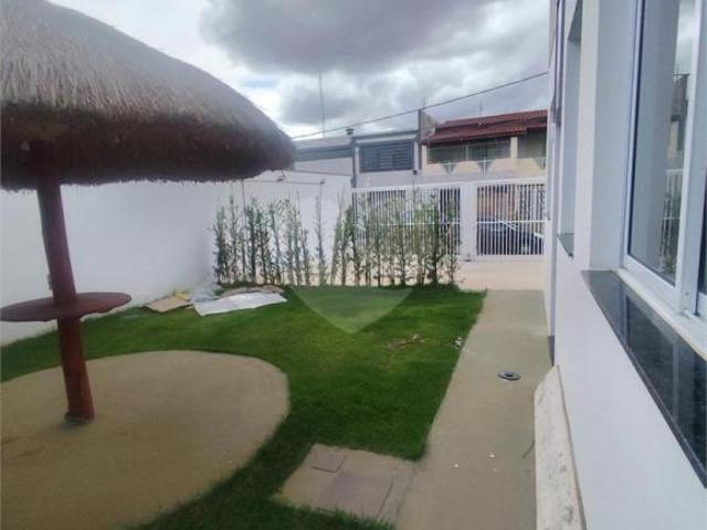 Condomínio com 2 quartos à venda em Vila Maria Helena SP