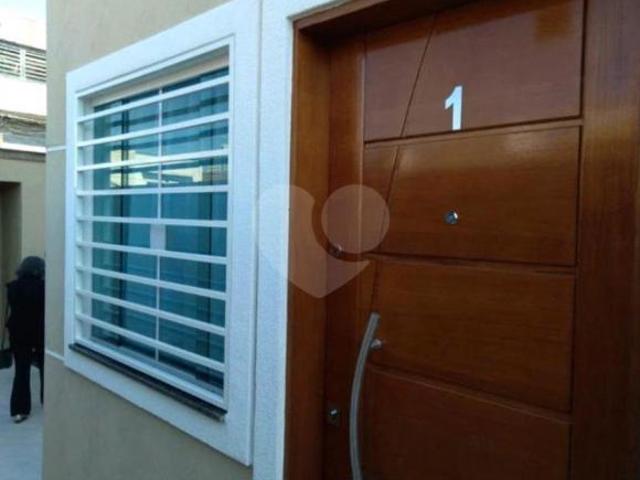 Condomínio com 2 quartos à venda em Vila mazzei SP