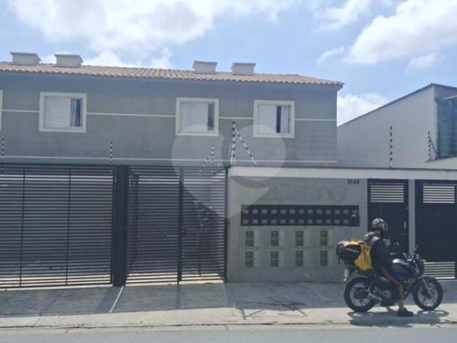 Condomínio com 2 quartos à venda em Vila nivi SP
