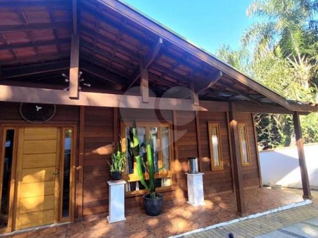 Condomínio com 2 quartos à venda em Caraguatá SP