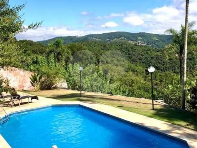 Condomínio com 2 quartos à venda em Caraguatá SP