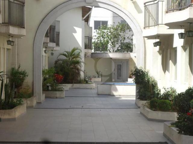 Condomínio com 2 quartos à venda em Jardim cristal SP