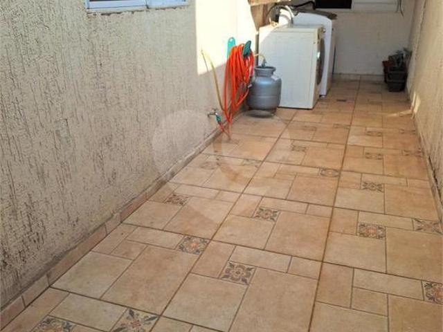 Casa à venda com 2 quartos, sendo 1 suíte, no condomínio Moradas i, São Carlos