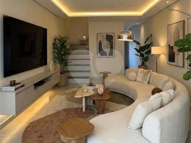 Condomínio com 2 quartos à venda em Maracanã SP