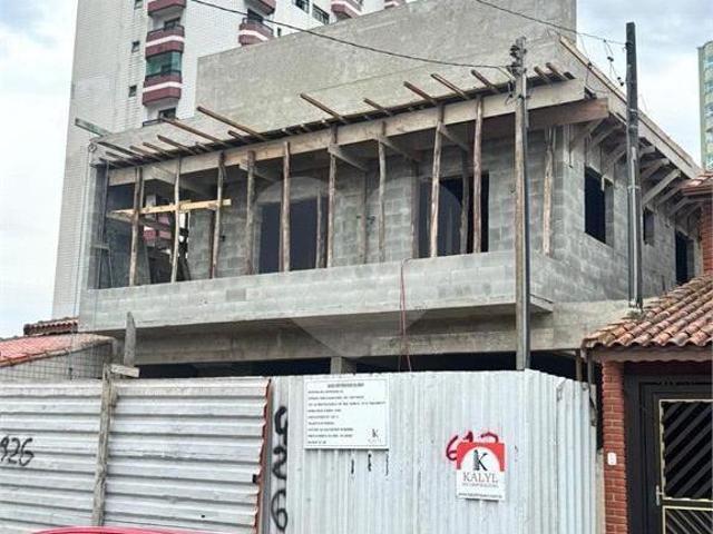 Condomínio com 2 quartos à venda em Ocian SP