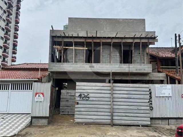 Condomínio com 2 quartos à venda em Ocian SP