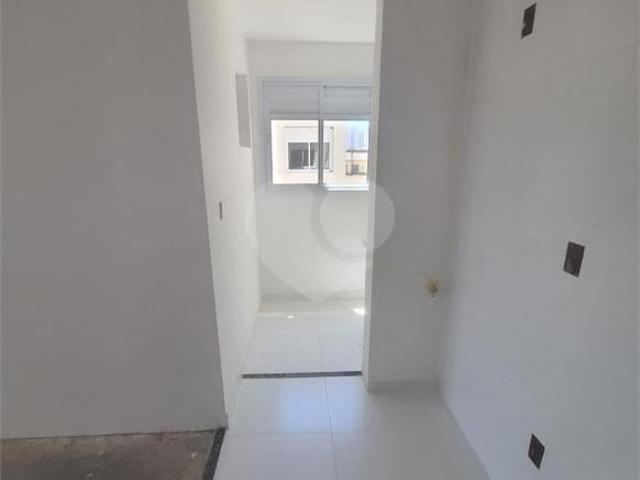 Condomínio com 2 quartos à venda em Parque vitória SP