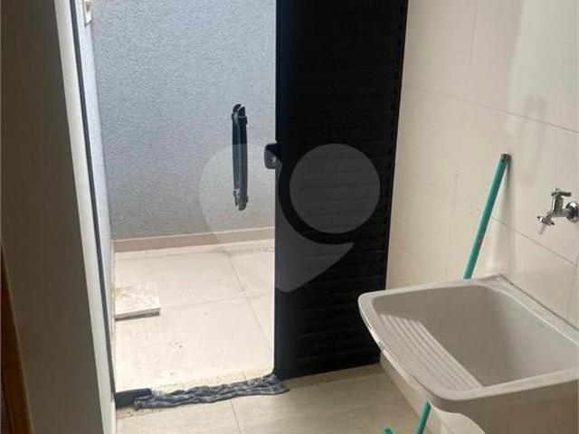 Condomínio com 2 quartos à venda em Parque vitória SP