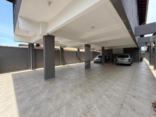 Condomínio com 2 quartos à venda em Real SP