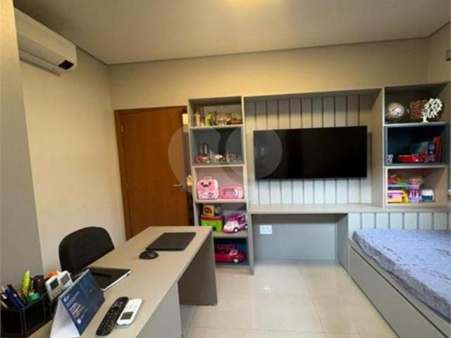 Condomínio com 3 quartos à venda em Vila Do Golf SP