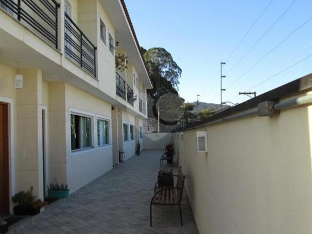 Condomínio com 3 quartos à venda em Vila rosa SP