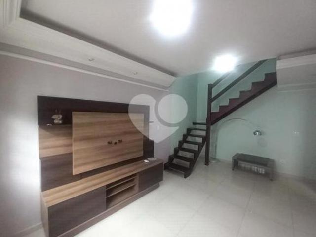 Condomínio com 3 quartos à venda em Vila santos SP