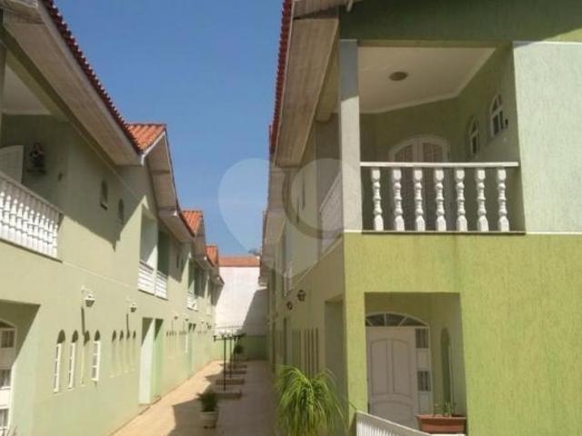 Condomínio com 3 quartos à venda em Vila santos SP