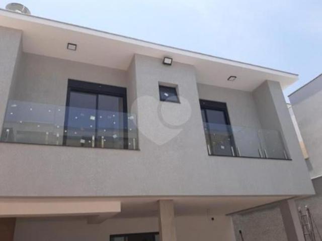 Condomínio com 3 quartos à venda em Wanel Ville SP