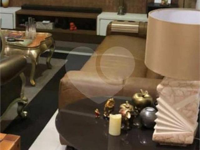 Condomínio com 3 quartos à venda em Alphaville Residencial Zero SP