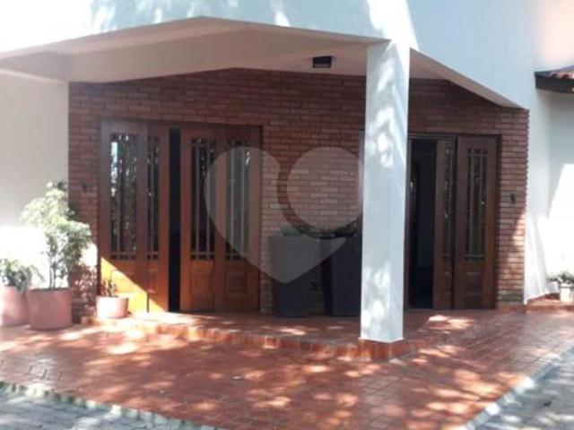 Condomínio com 3 quartos à venda em Caraguatá SP