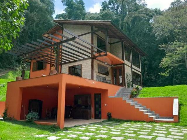 Condomínio com 3 quartos à venda em Caraguatá SP