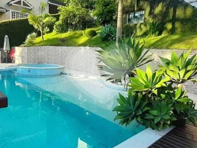Condomínio com 3 quartos à venda em Caraguatá SP
