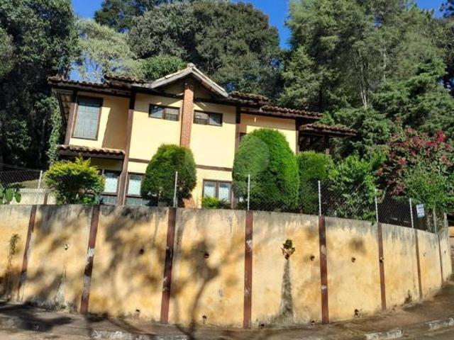 Condomínio com 3 quartos à venda em Caraguatá SP
