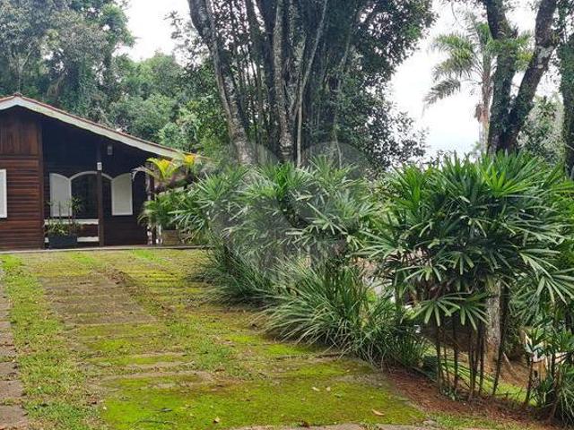 Condomínio com 3 quartos à venda em Caraguatá SP