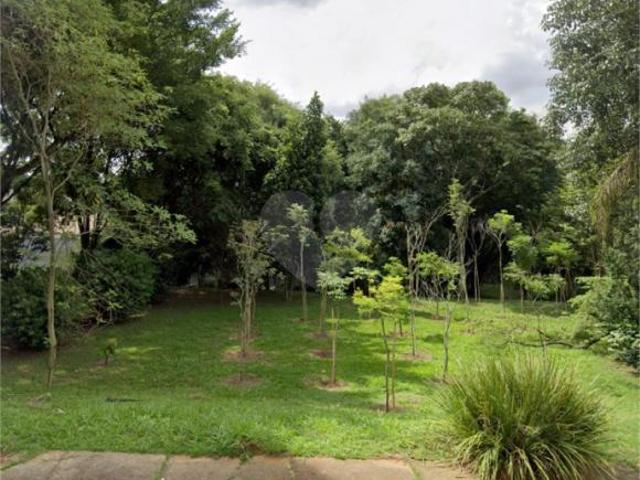 Condomínio com 3 quartos à venda em Cidade jardim SP