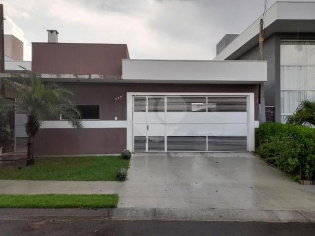 Casa à venda com 3 suítes no condomínio Residencial Quebec, São Carlos