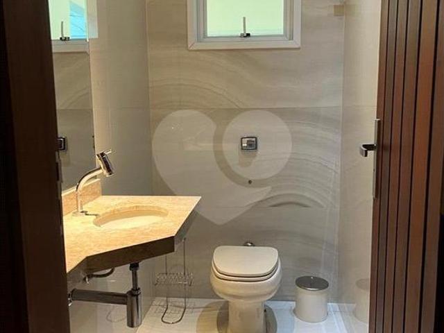 Condomínio com 3 quartos à venda em Enseada SP