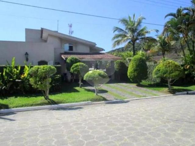 Condomínio com 3 quartos à venda em Jardim Acapulco SP