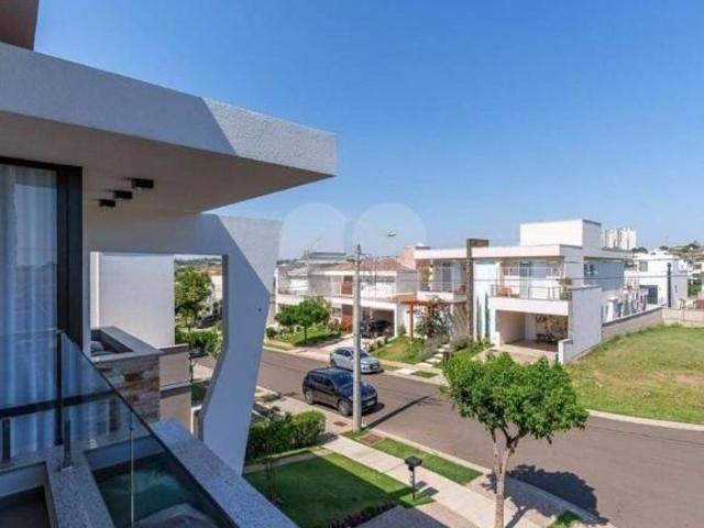 Condomínio com 3 quartos à venda em Loteamento parque dos alecrins SP