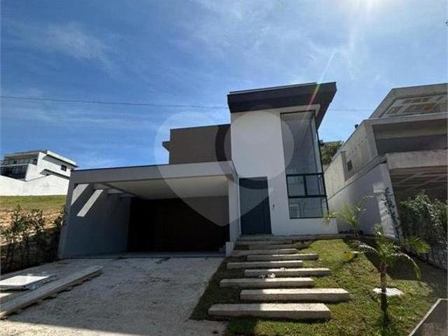 Condomínio com 3 quartos à venda em Loteamento residencial una SP