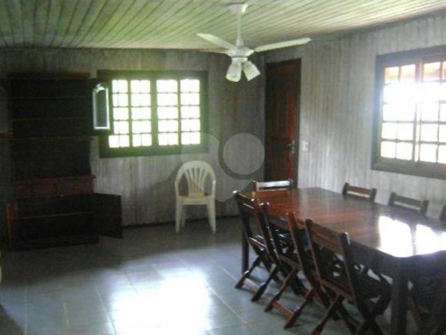 Condomínio com 3 quartos à venda em Marambaia SP