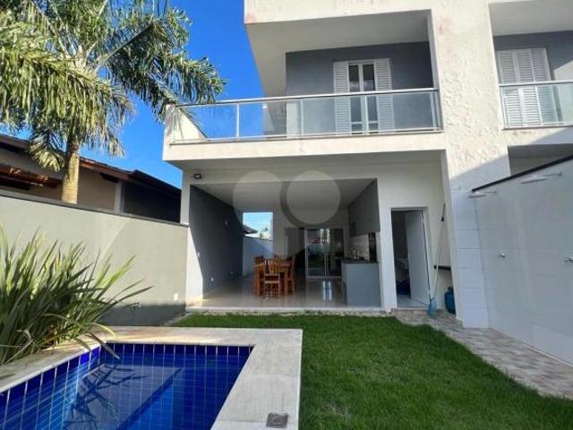 Condomínio com 3 quartos à venda em Morada da praia SP