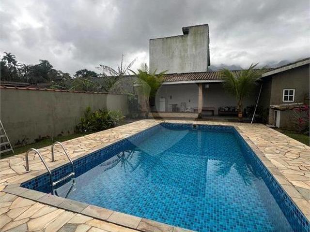 Casa com 3 quartos à venda em Morada da praia SP