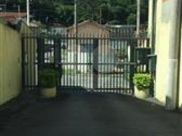 Condomínio com 3 quartos à venda em Parque ramos freitas SP