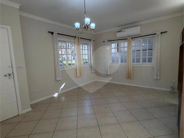 Condomínio com 3 quartos à venda em Pinheirinho SP