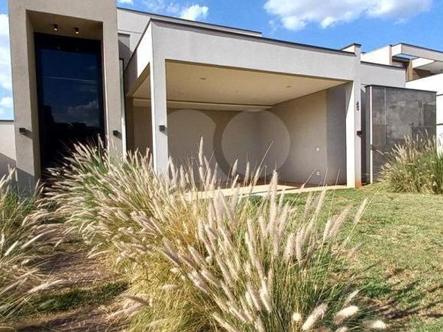 Condomínio com 3 quartos à venda em Residencial e empresarial alphaville SP