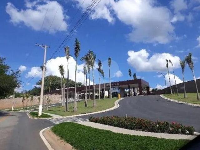 Condomínio com 3 quartos à venda em Santa Cândida SP