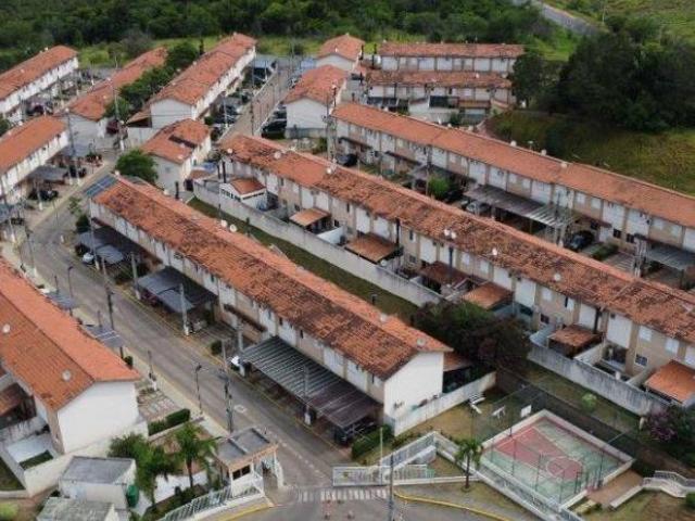 Condomínio com Piscina, Portaria 24h e muito Mais! A Venda!
