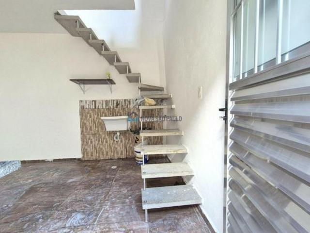 Condomínio com renda a venda na Vila da Saúde