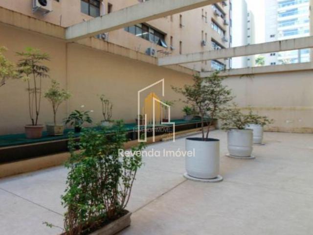 Condomínio Conjunto Novo Pinheiros, Apartamento de 82m² com 3 dormitórios e 1 vaga