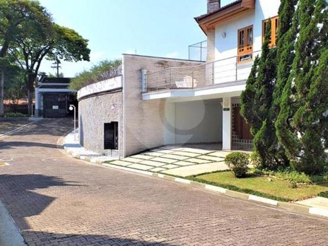 Condomínio de Alto Padrão – Jardim França | 336 m² | 4 Suítes | 6 Vagas | Lazer