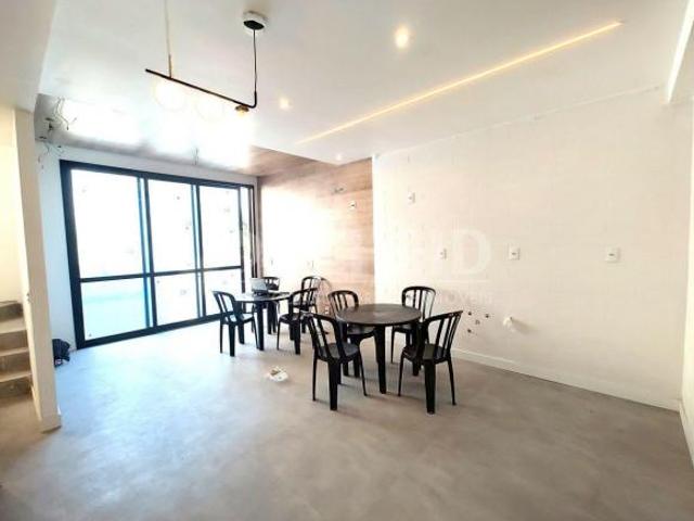 Condomínio de casa na Vila Alexandria