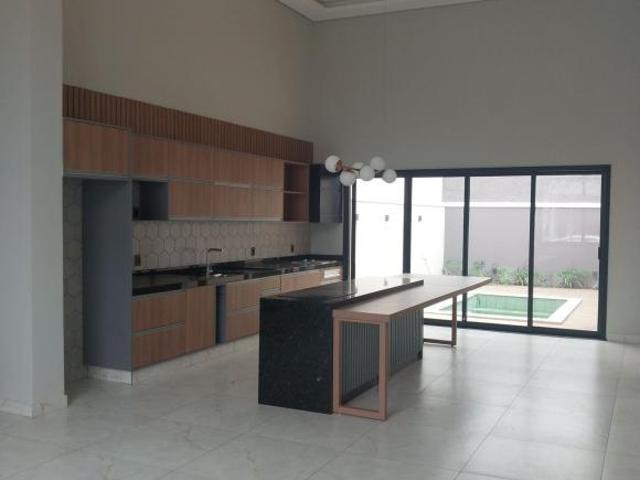 CONDOMINIO DONA MARIA JOSE Elegante Casa Térrea à venda no Residencial Maria José Indaiatuba/SP