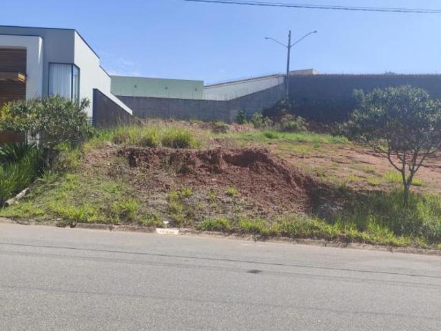 Condomínio Euroville II Terreno Plano com 356 m2