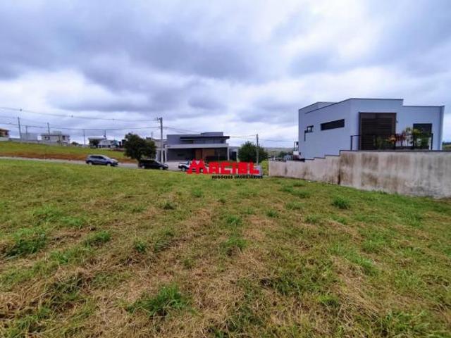 CONDOMINIO ECO PARK BOURBON