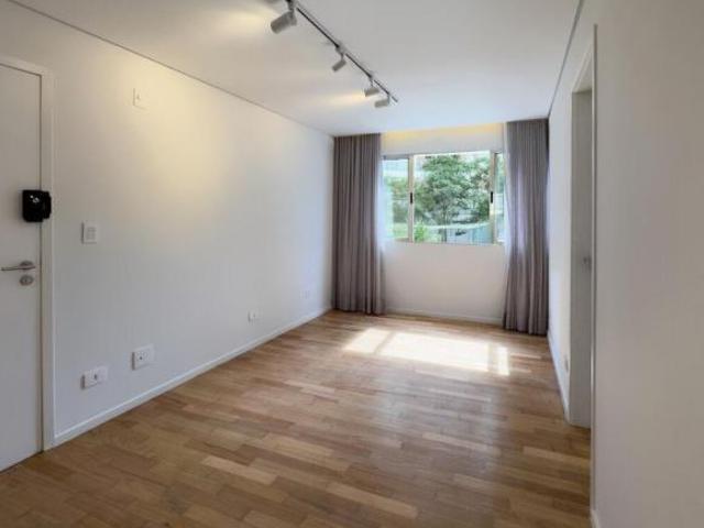 CONDOMINIO EDIFICIO PRINCIPE CHARLES Apartamento Padrão Impecável